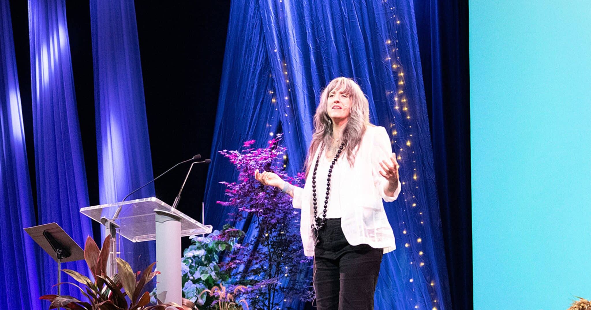 Comfort, not keynote: Nadia Bolz-Weber speaks to General Synod about hope amid ‘fear, anxiety ...
