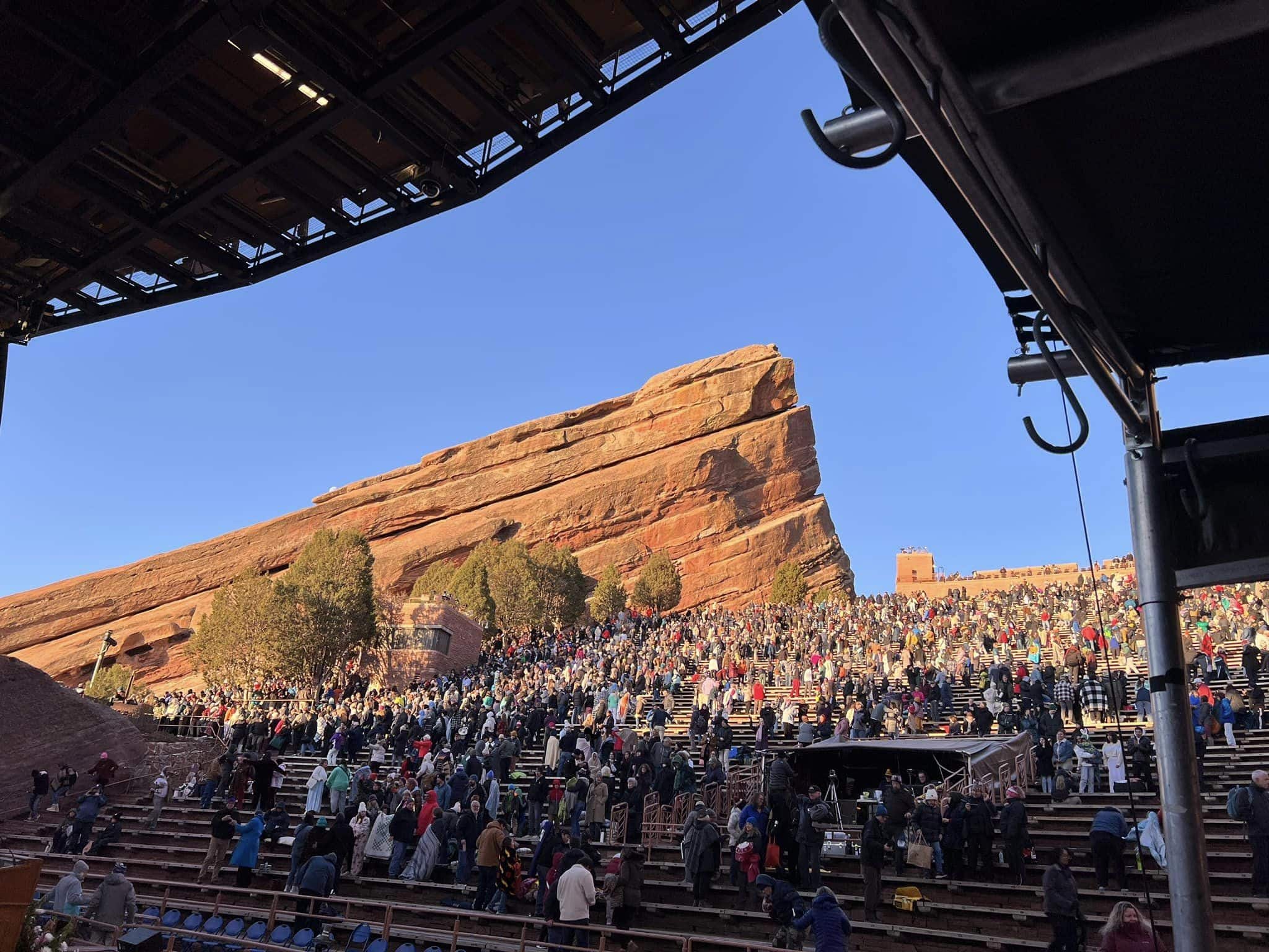 Photos: Churches greet Easter sunrise with worship - United Church of ...