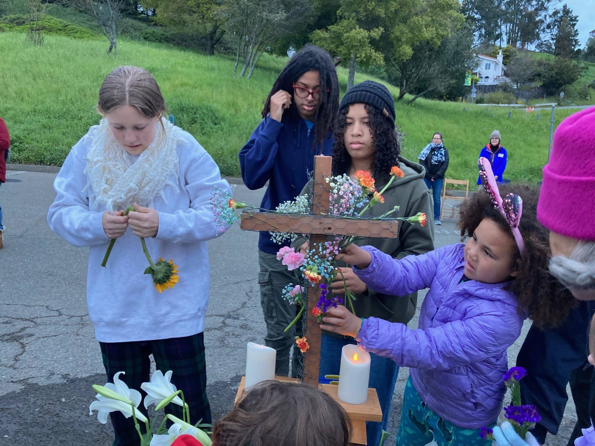 Photos: Churches greet Easter sunrise with worship - United Church of ...