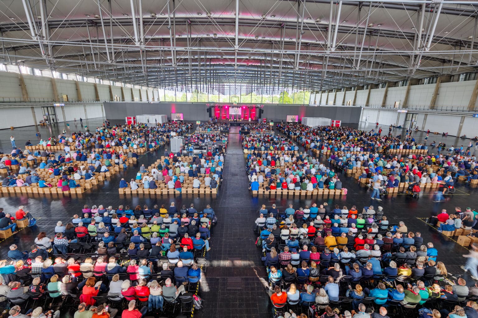 Thompson addresses the danger of nationalism at German gathering: Stop ...