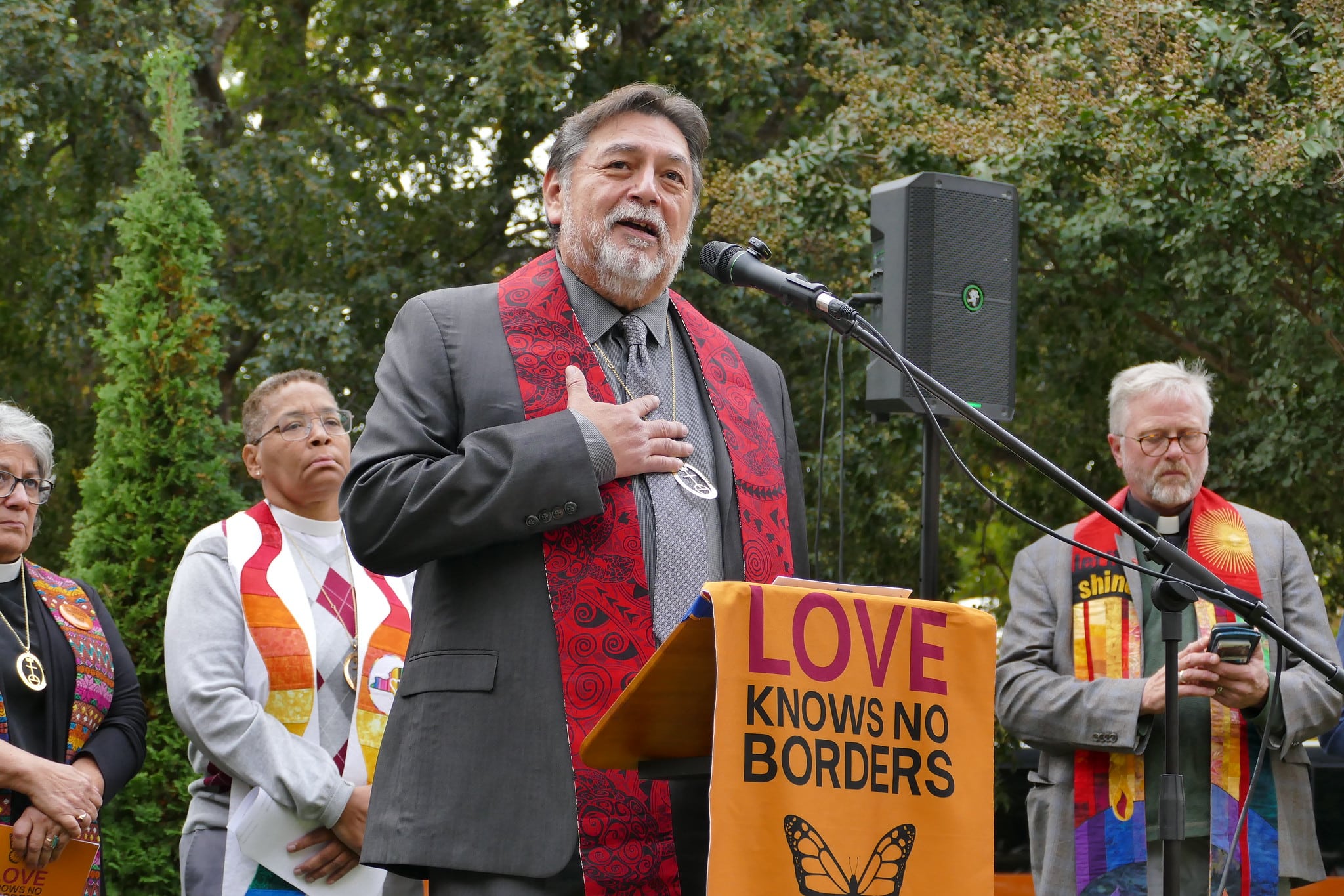 Love Knows No Borders - United Church of Christ